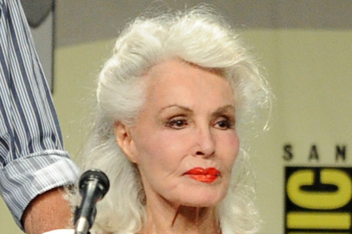 Hollywood legend, 96, says men should run movie industry