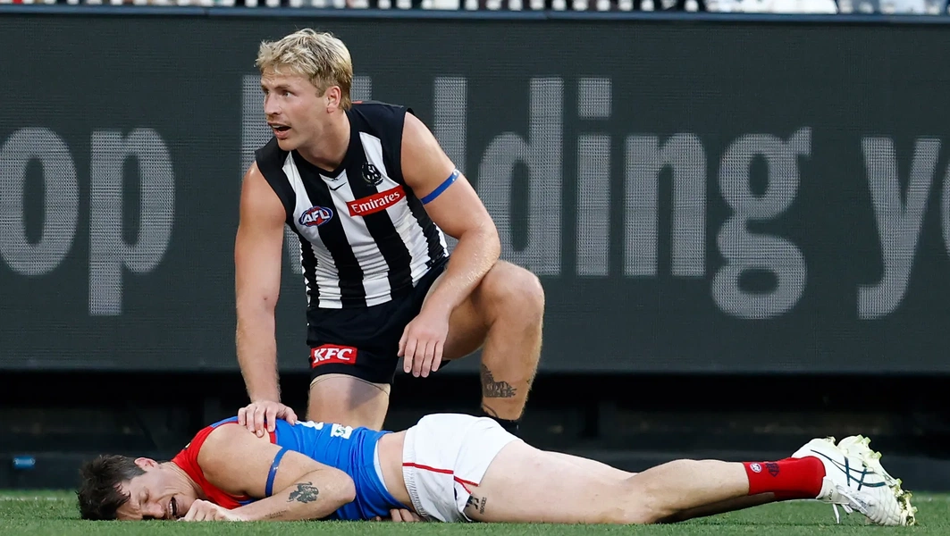 Brody Mihocek hospitalised after head-first tackle in MCG clash