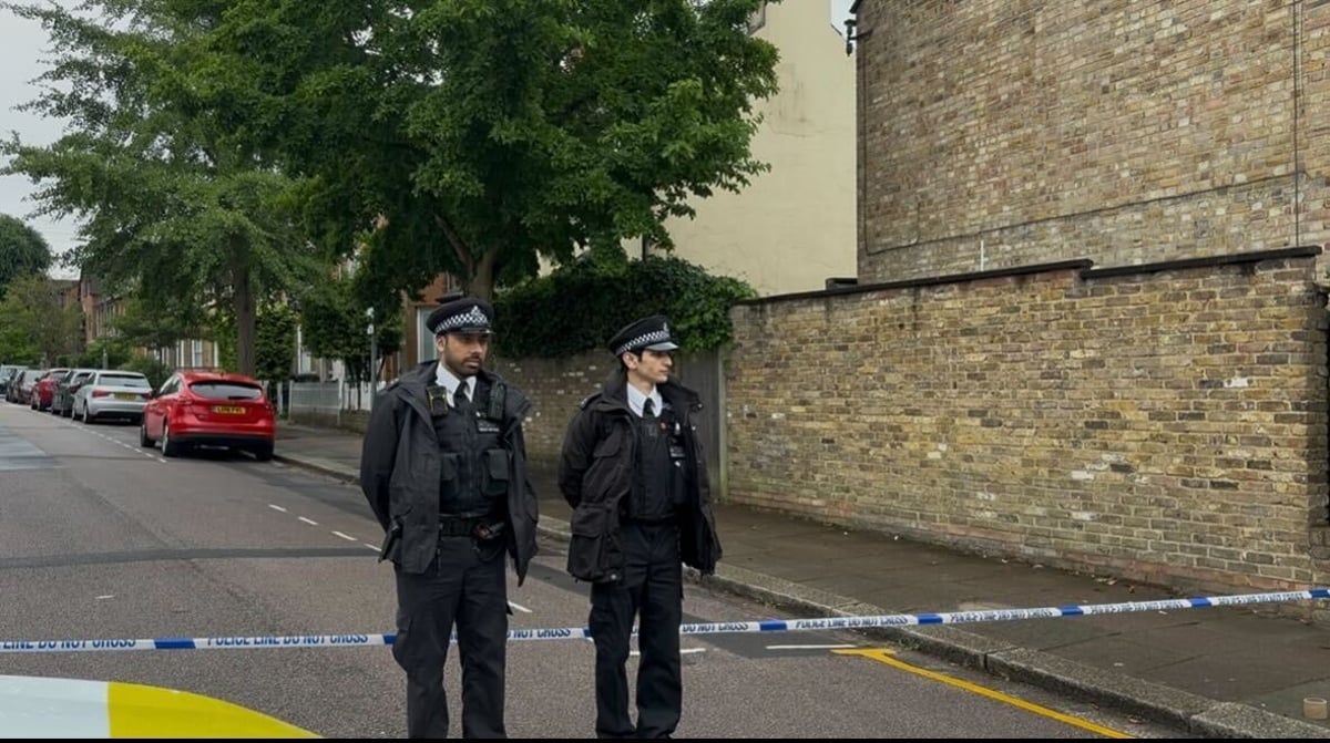 Finchley shooting: Investigation after 19-year-old woman 'shot dead'