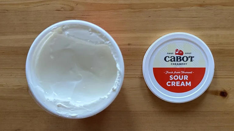 Not Daisy or Organic Valley: This sour cream brand is the best on ...