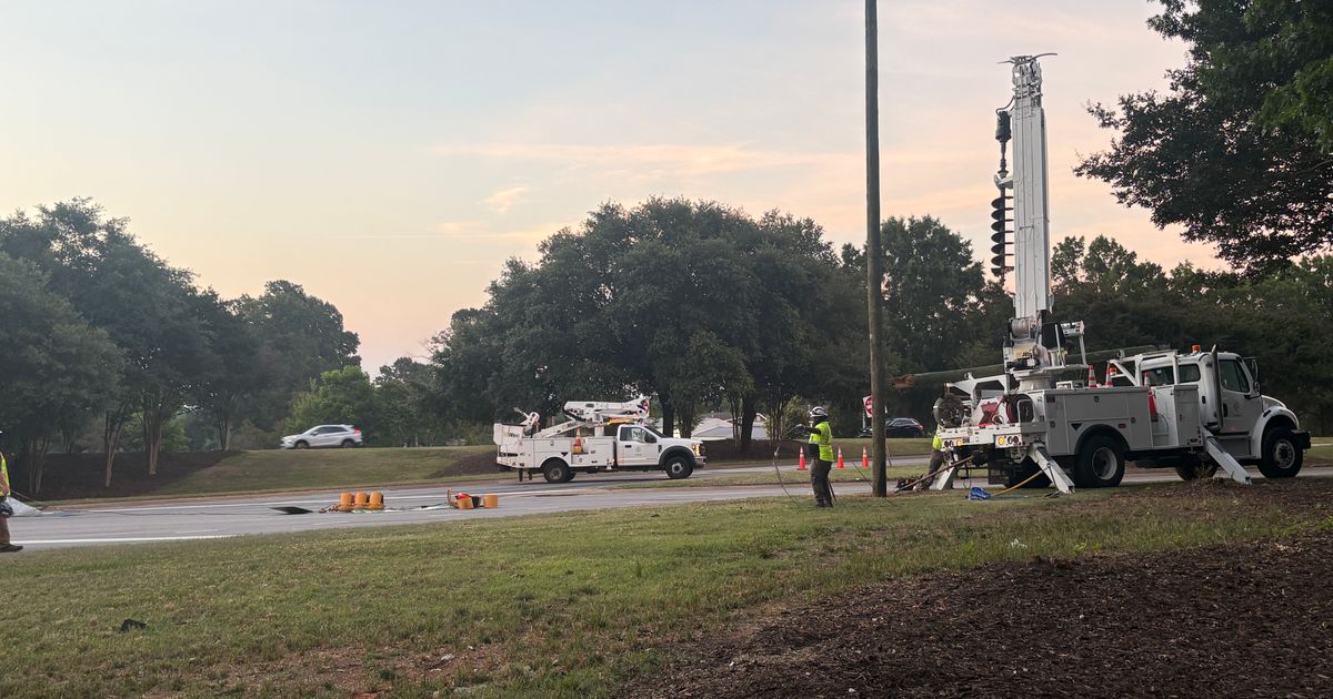 S Saunders Street reopens in Raleigh after car crashes into utility pole