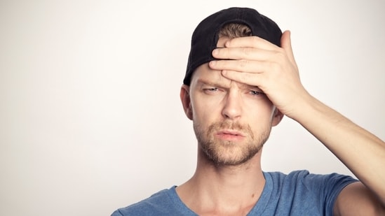 Neurologist says it’s not just a headache and shares early warning ...