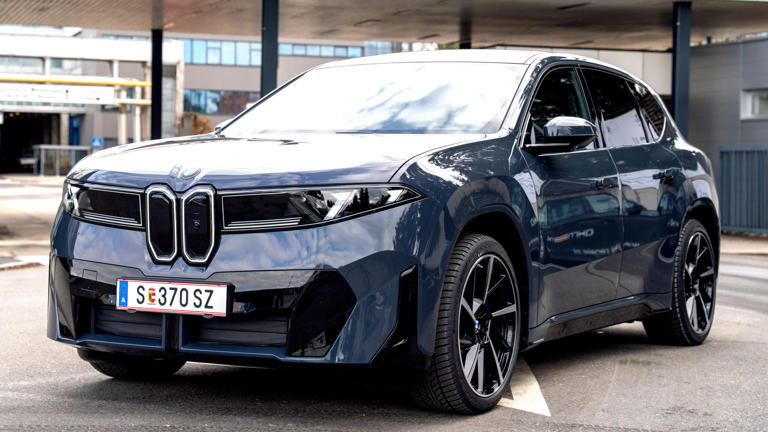 BMW found 145 new iX3s whose body panels can buzz and shock you while ...