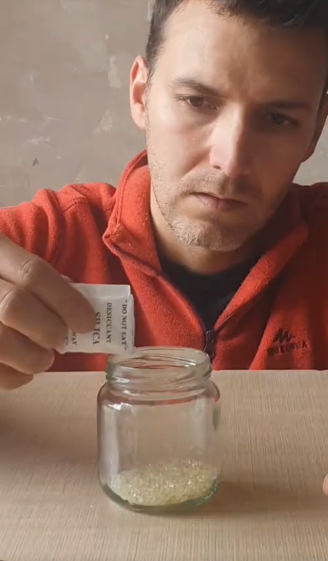 Cómo reactivar silica gel para usarlo otra vez