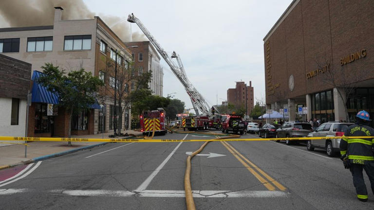 County-City Building closes Monday due to air quality from Lafayette ...