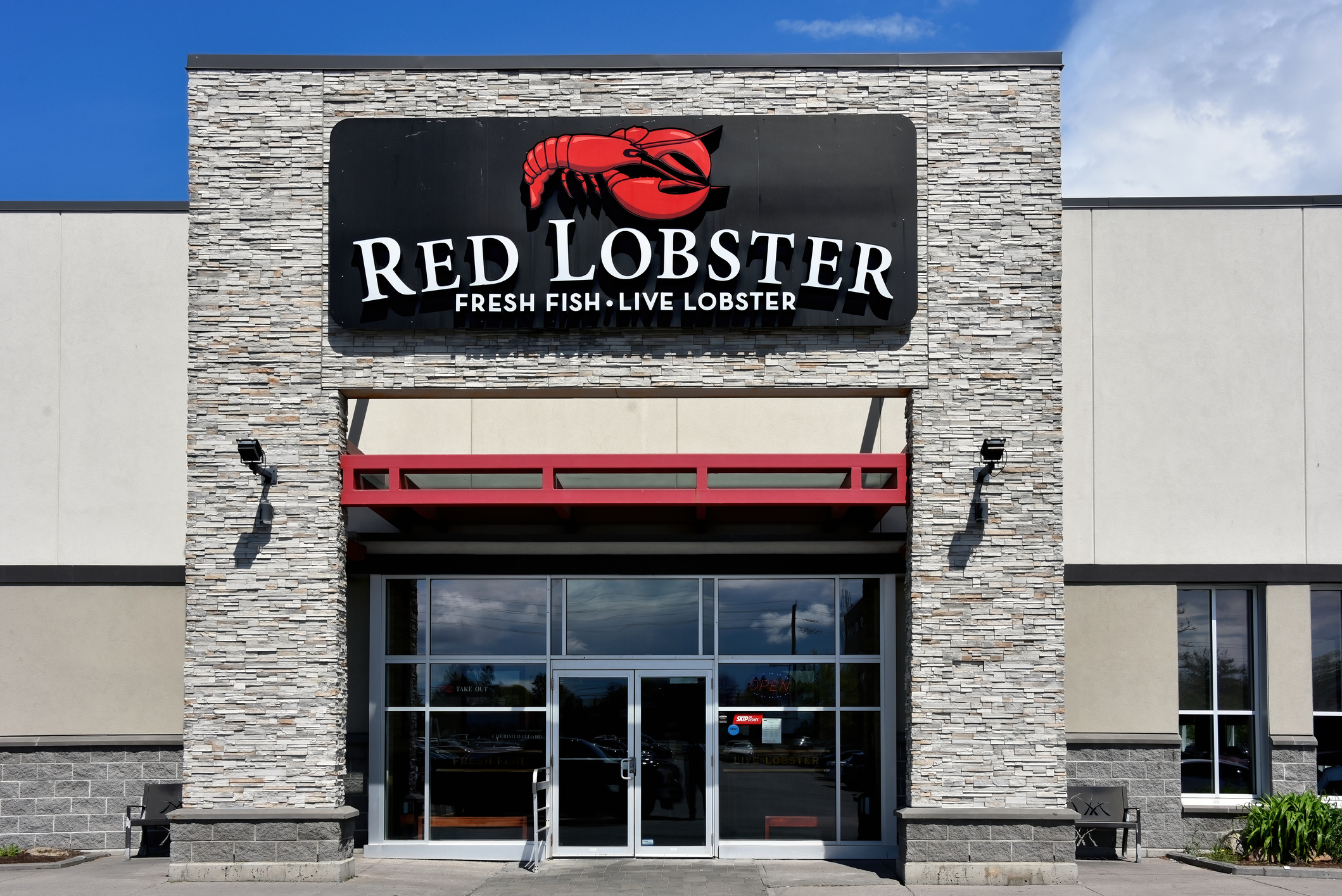 Red Lobster CEO Damola Adamolekun wants the restaurant to become the ...