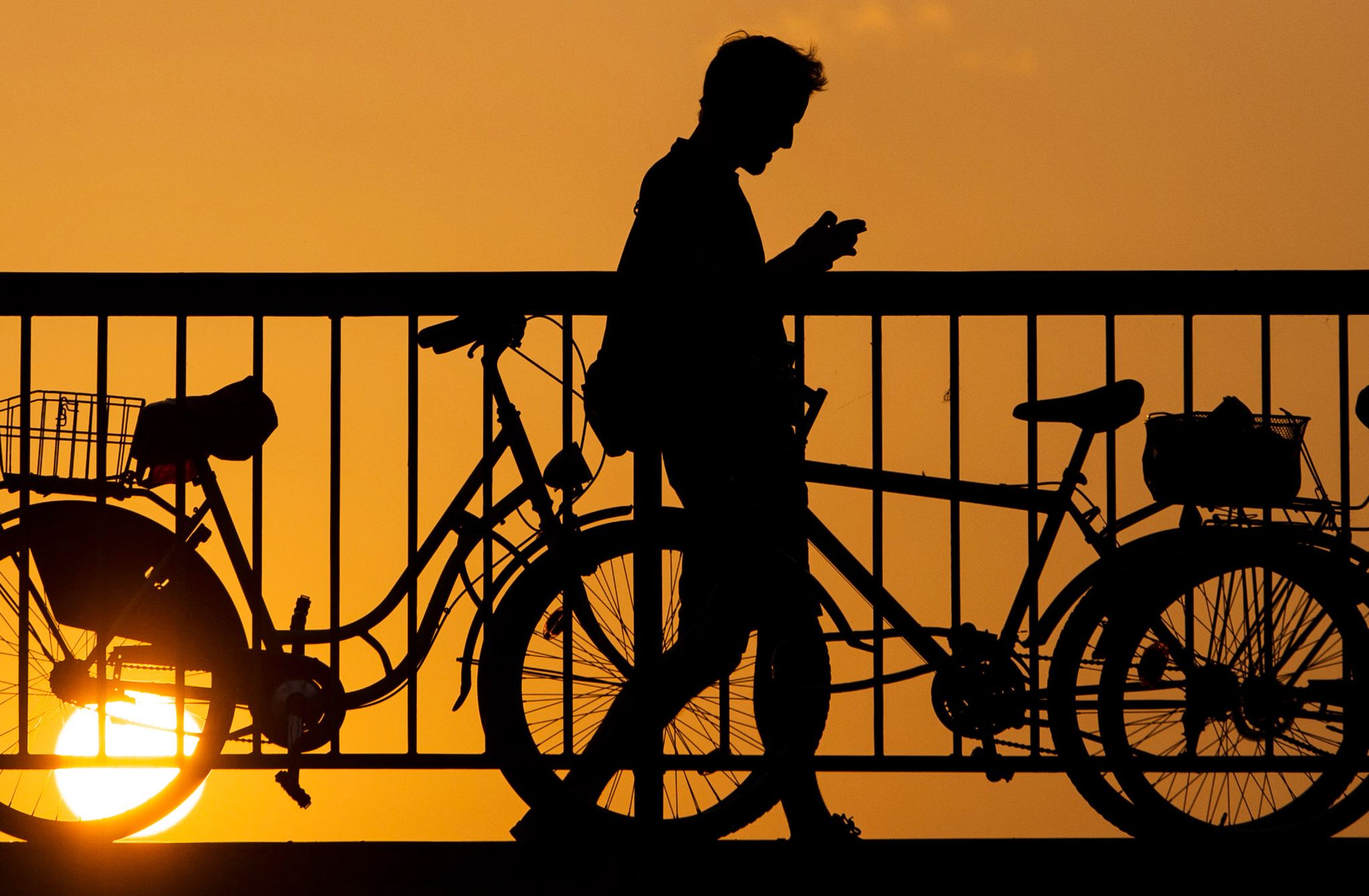 The rise of digital love: Does AI make better partners than humans?