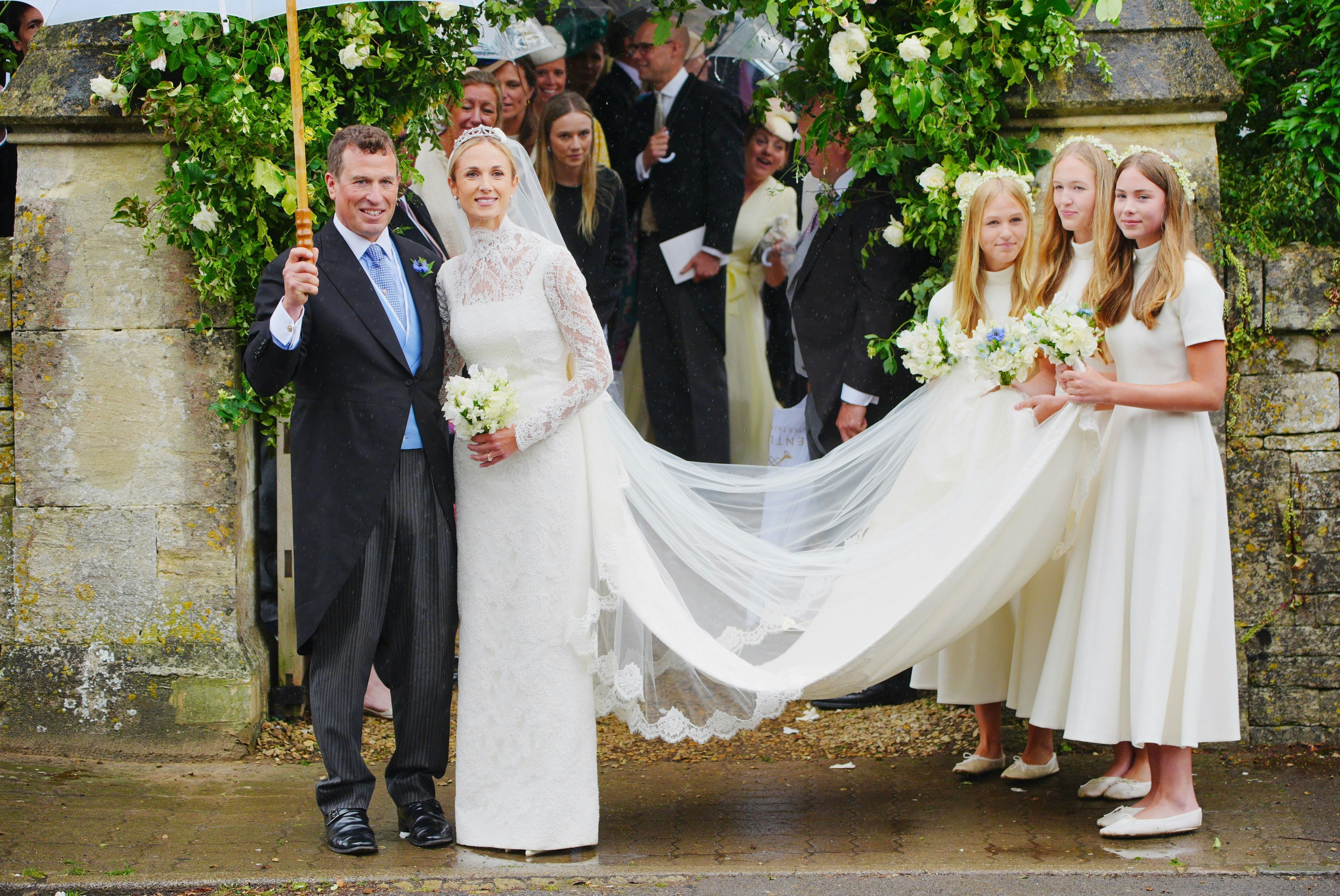 Royale Hochzeit sorgt für Wirbel: Braut bricht Palast-Etikette – bei ...