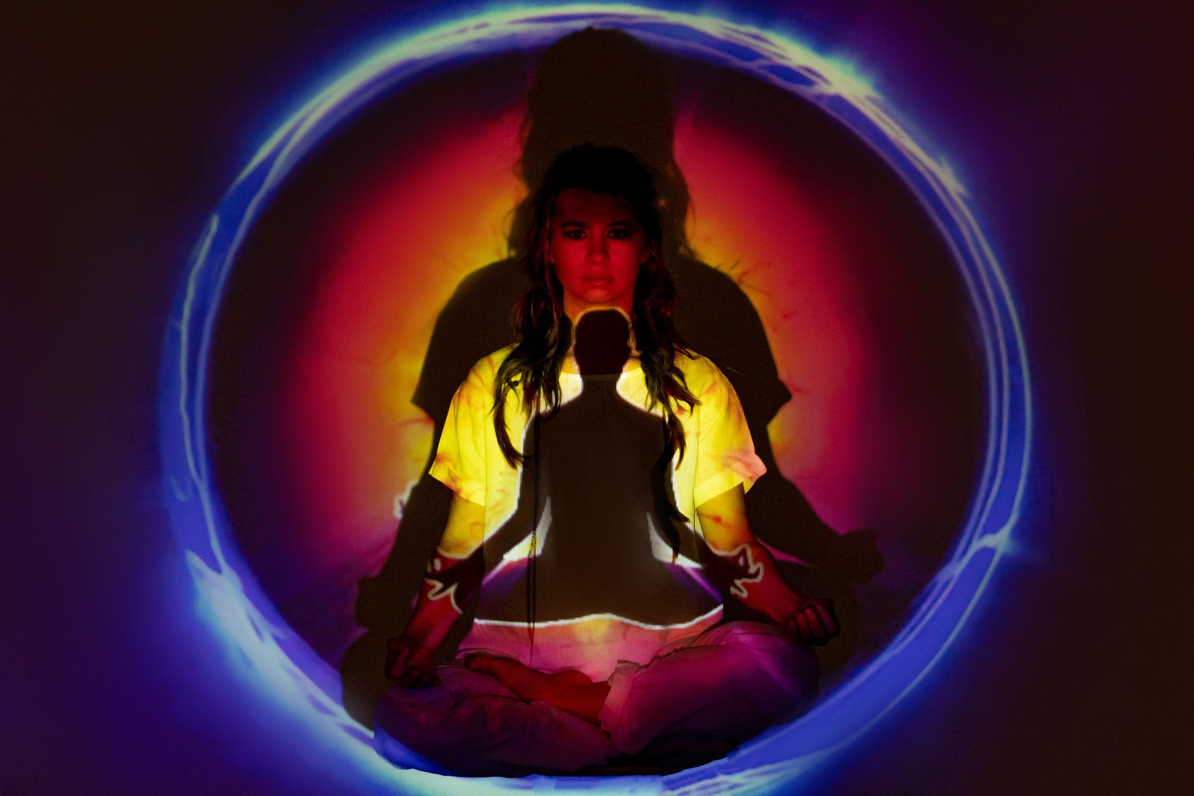 What is a rainbow aura and why is it so rare? Here is what nobody is ...