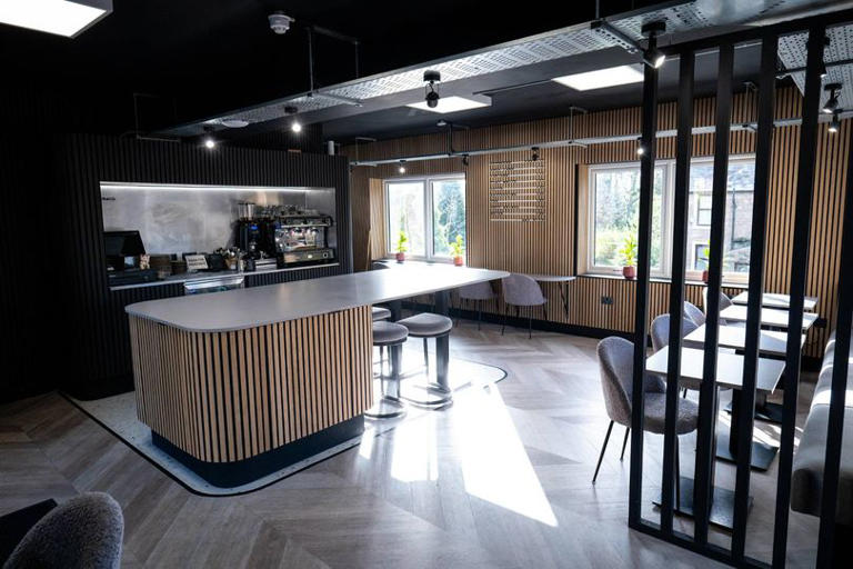UK restaurant closes after one day as boss claims 'this isn't sustaintable'