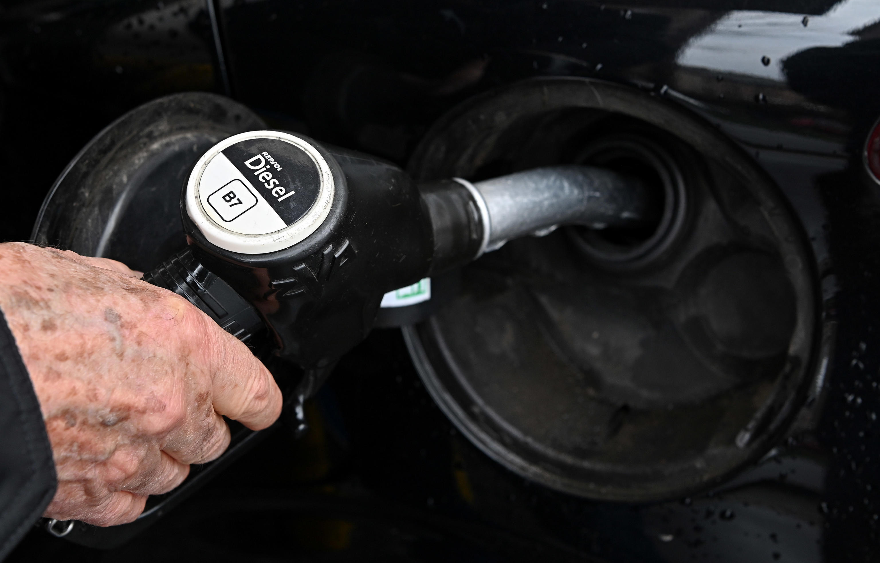 Codacons, al servito su alcune autostrade gasolio oltre 2,6 euro al litro