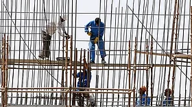UAE midday break starts June 15; work under direct sunlight banned ...