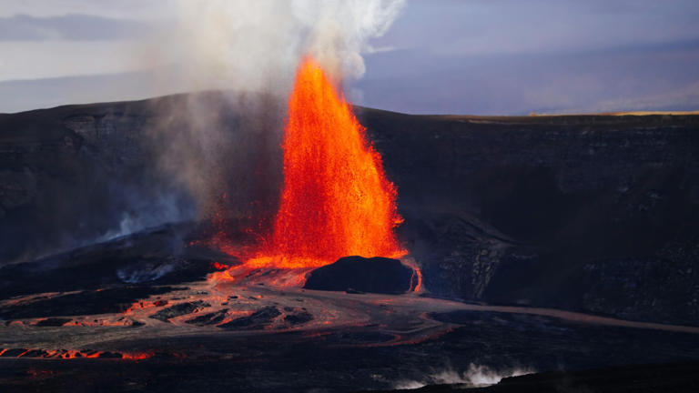USGS says Kilauea’s 49th lava-fountain episode could erupt between June ...