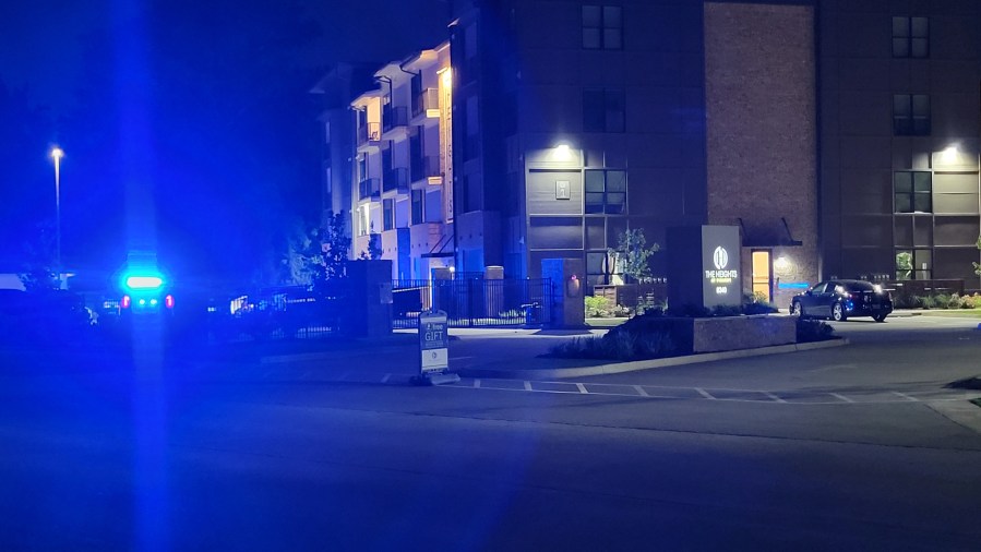 1 transported to hospital after stabbing at apartments in East Baton ...