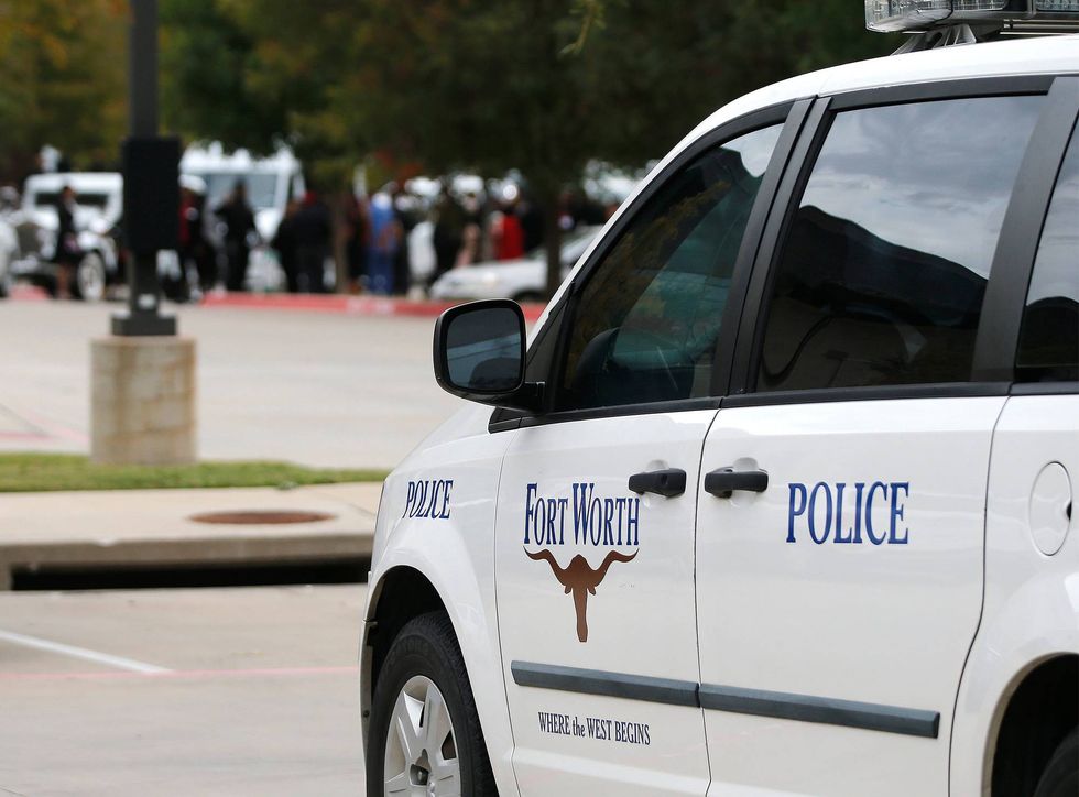 Shooting at Fort Worth's Stop Six Park injures child, officer and two women
