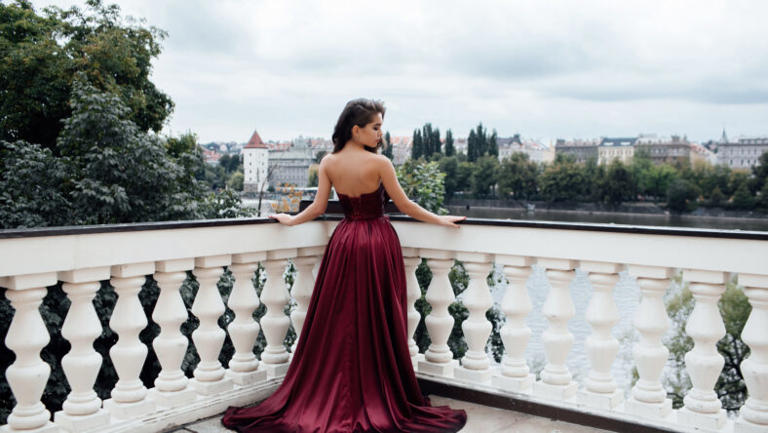 His wife agreed to be her male coworker's plus-one at a wedding and ...