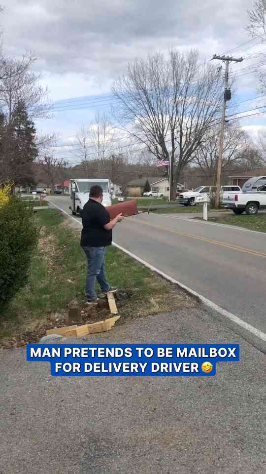 Man's mailbox costume leaves passersby doing a double take