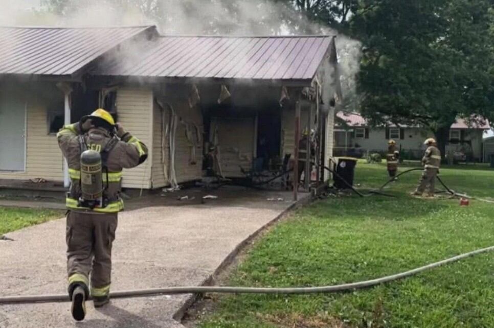 Quick response prevents house fire from spreading