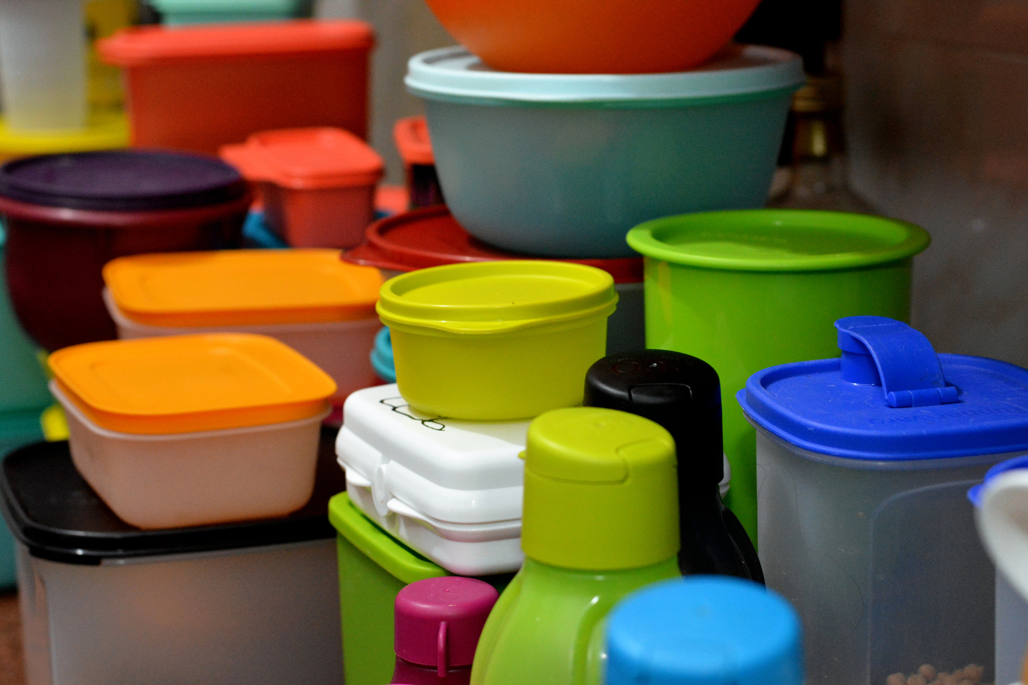 Photos of vintage Tupperware items worth money