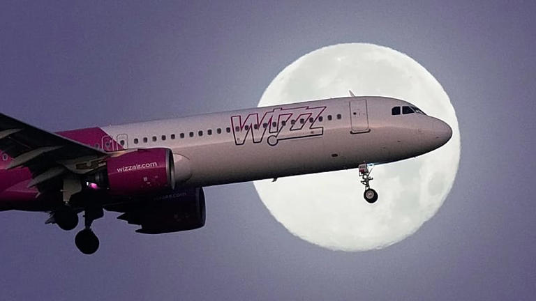 Wizz Air anuncia acuerdo de wifi con Starlink mientras otras low cost dudan