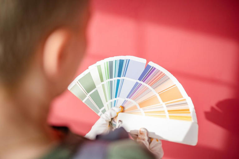 Scientists finally resolve key problem in 100-year-old theory of colour