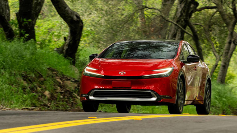 Toyota Prius faces a Corolla-sized problem