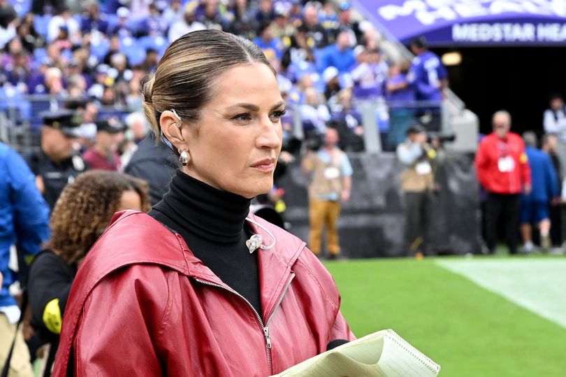 Erin Andrews puts friendship under scrutiny after vacation photo with ...