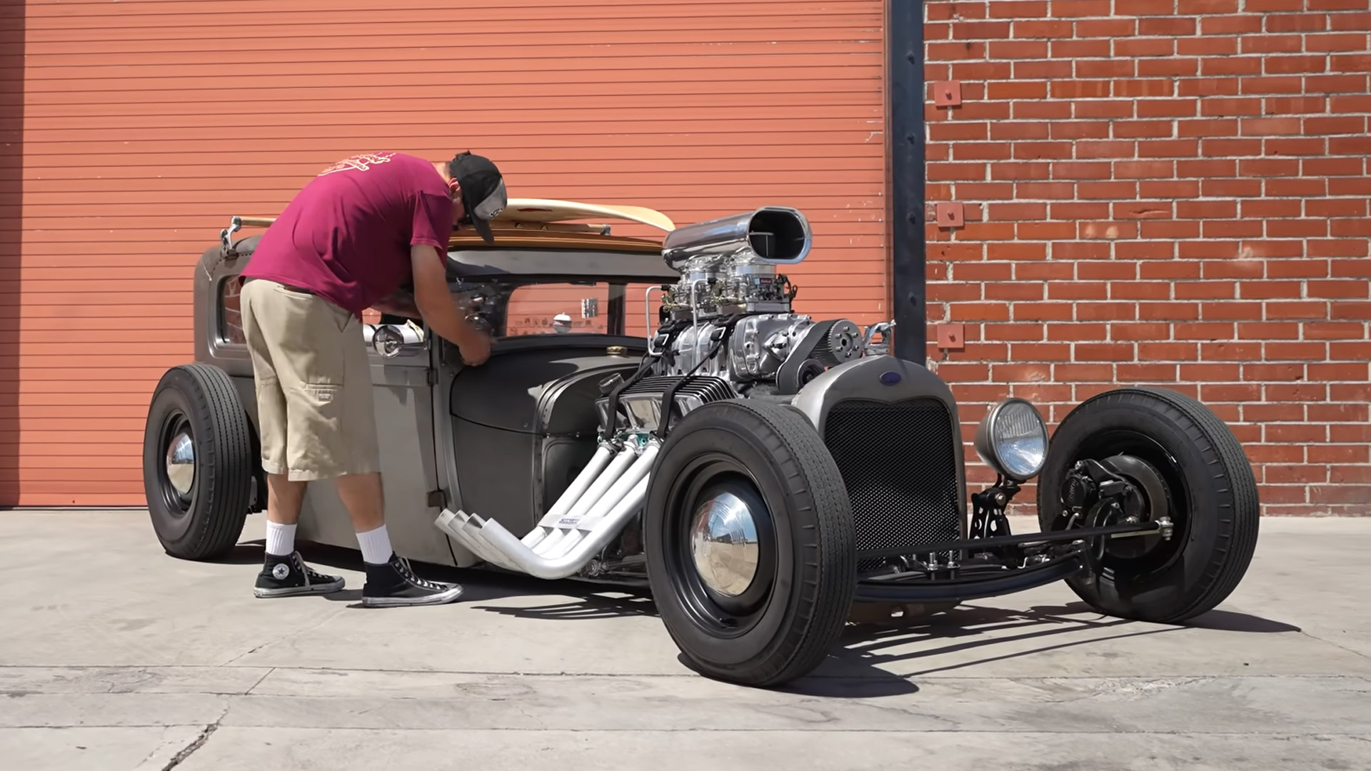 600HP blown Ford Model A built in two weeks on RHD hot rod run