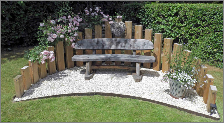 Cottage gardens bursting with blooms, vegetable plots and hall grounds ...