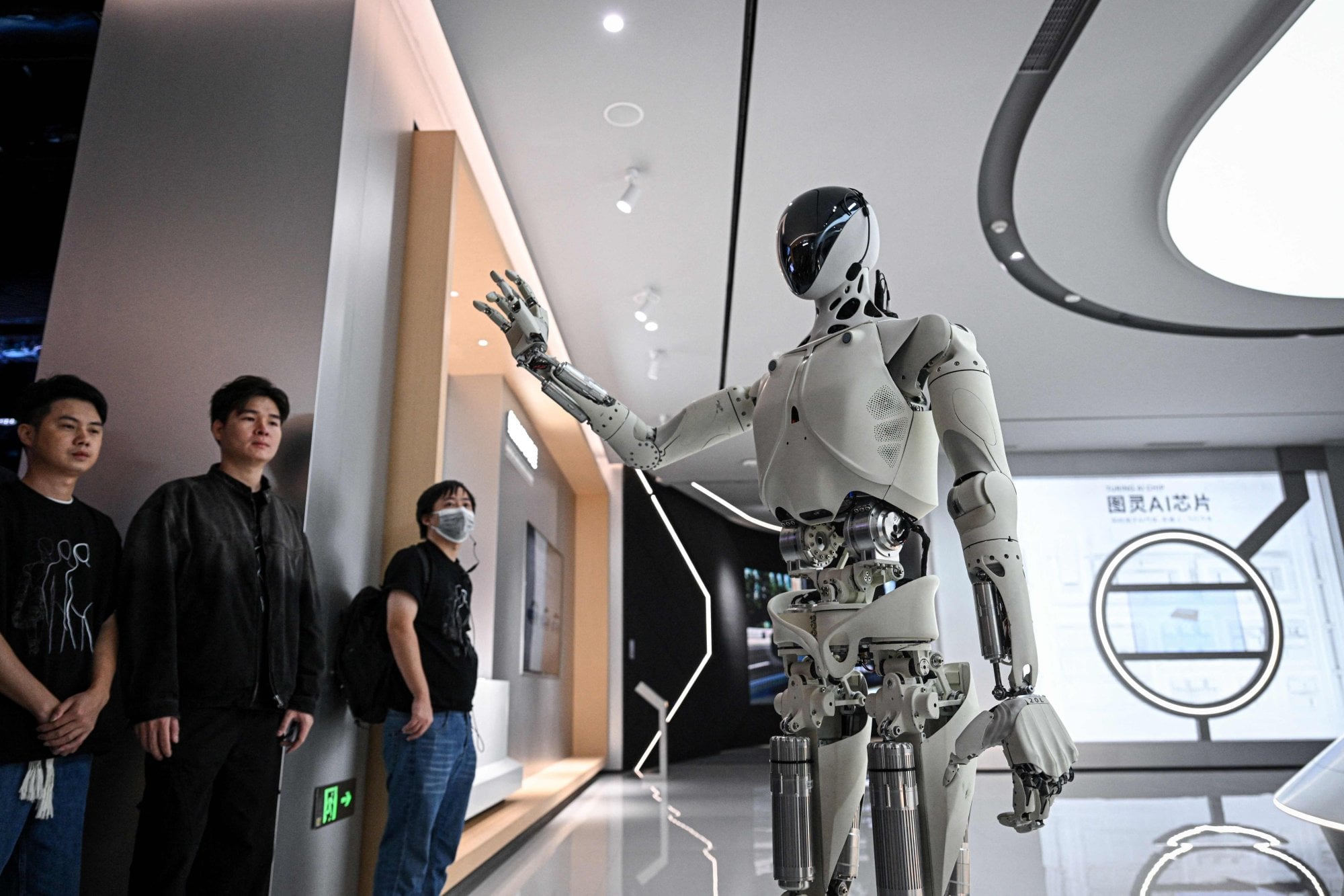 China’s EV giants challenge Tesla in race to commercialise humanoid robots