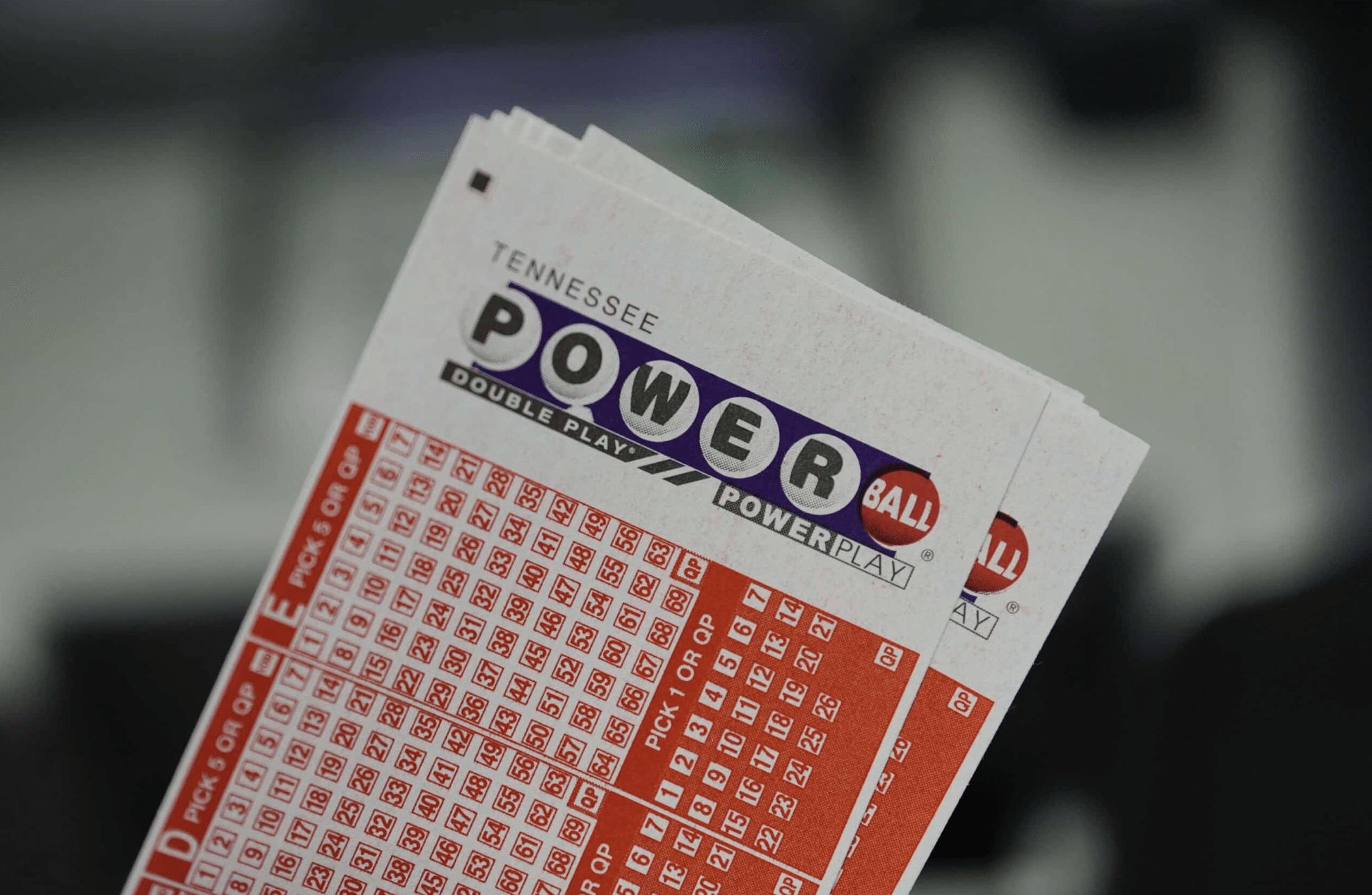 Powerball jackpot rises to $225 million