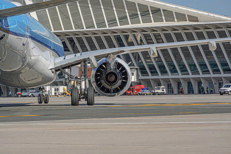 Embraer sees long-term opportunity for E2 jets in China despite slow ...