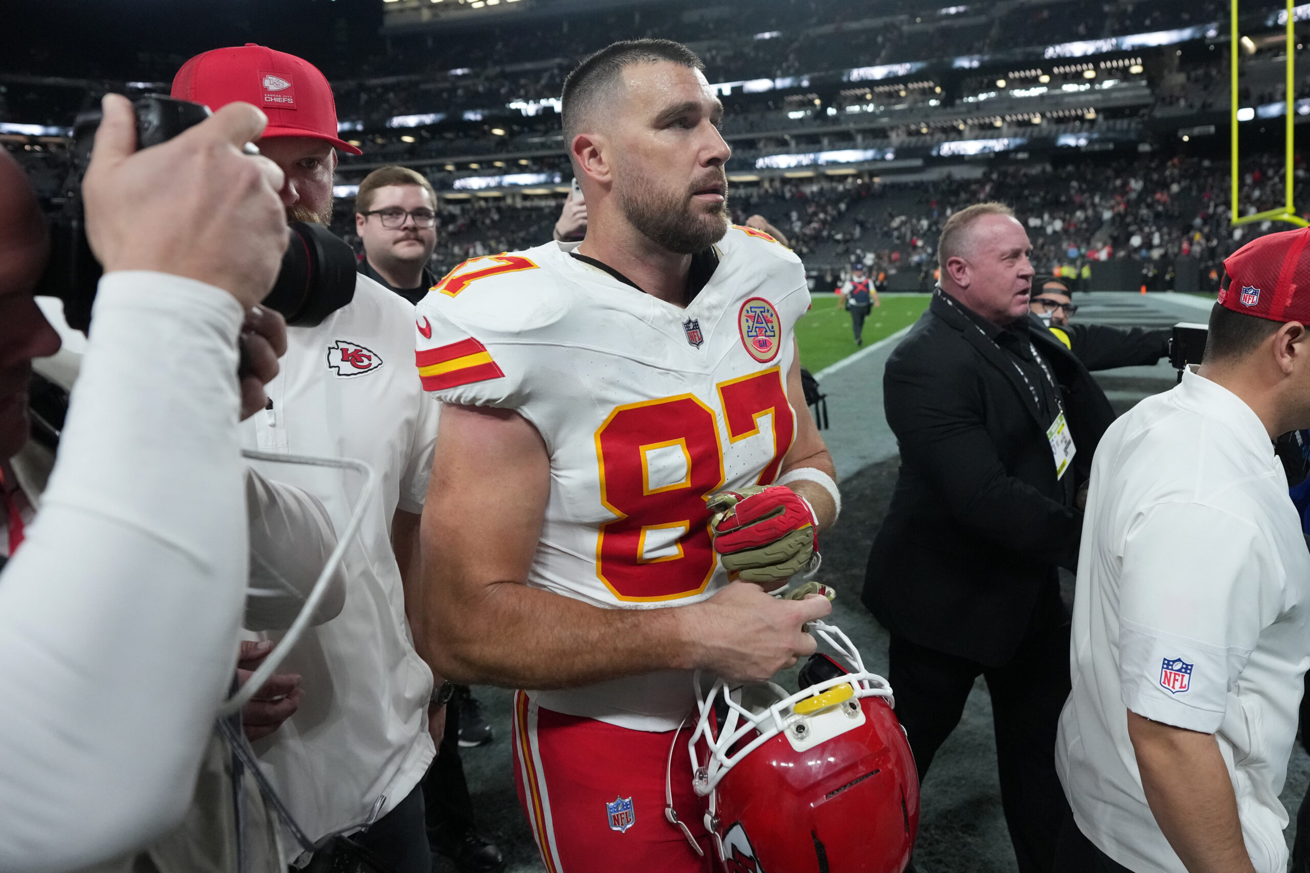 Travis Kelce fuels name-change frenzy ahead of Taylor Swift’s biggest ...