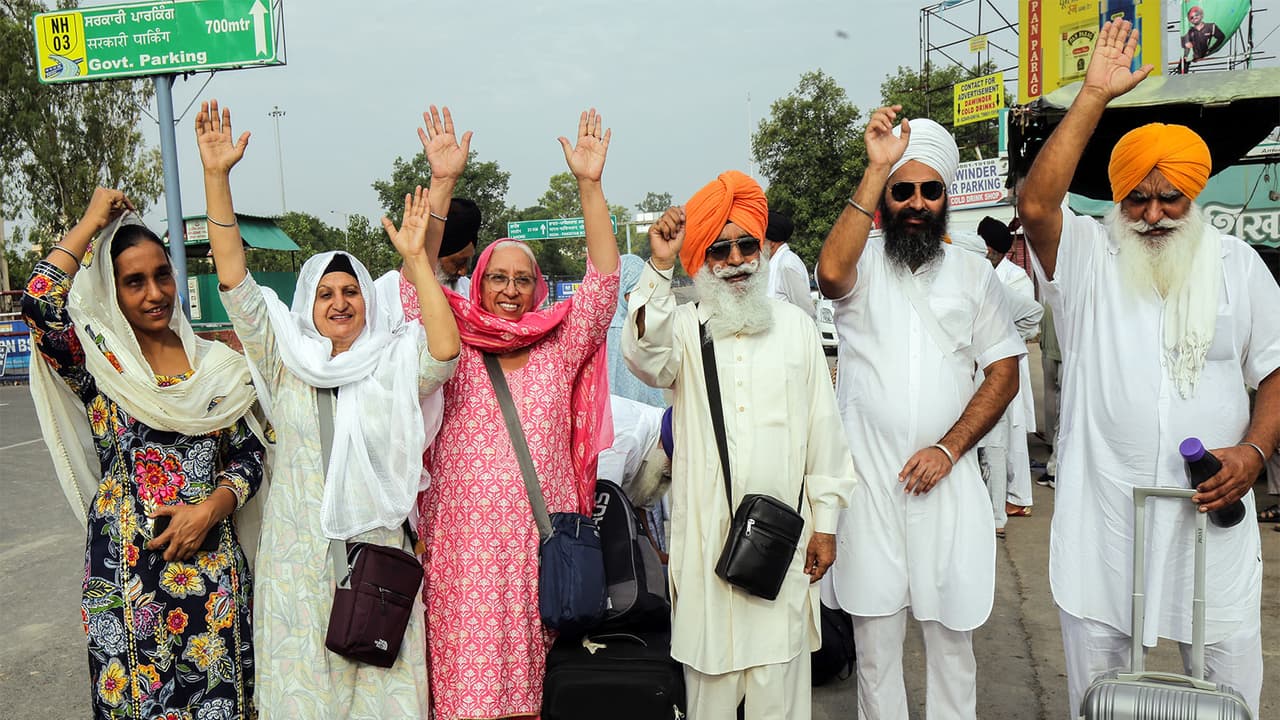 Pakistan issues 737 visas to Indian Sikh pilgrims for Martyrdom Day