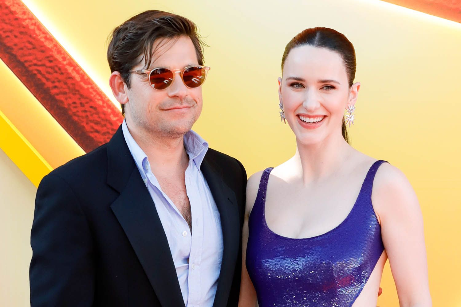 Rachel Brosnahan celebrates 10 years of marriage with husband Jason ...