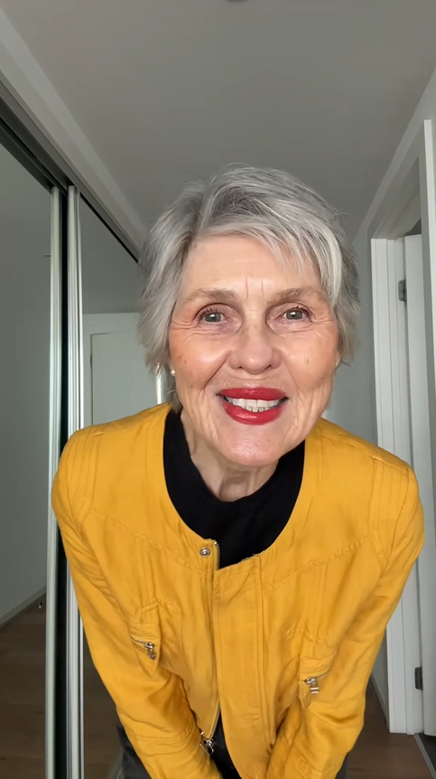 Grey Hair & OOTD Inspiration Fabulous Day Look