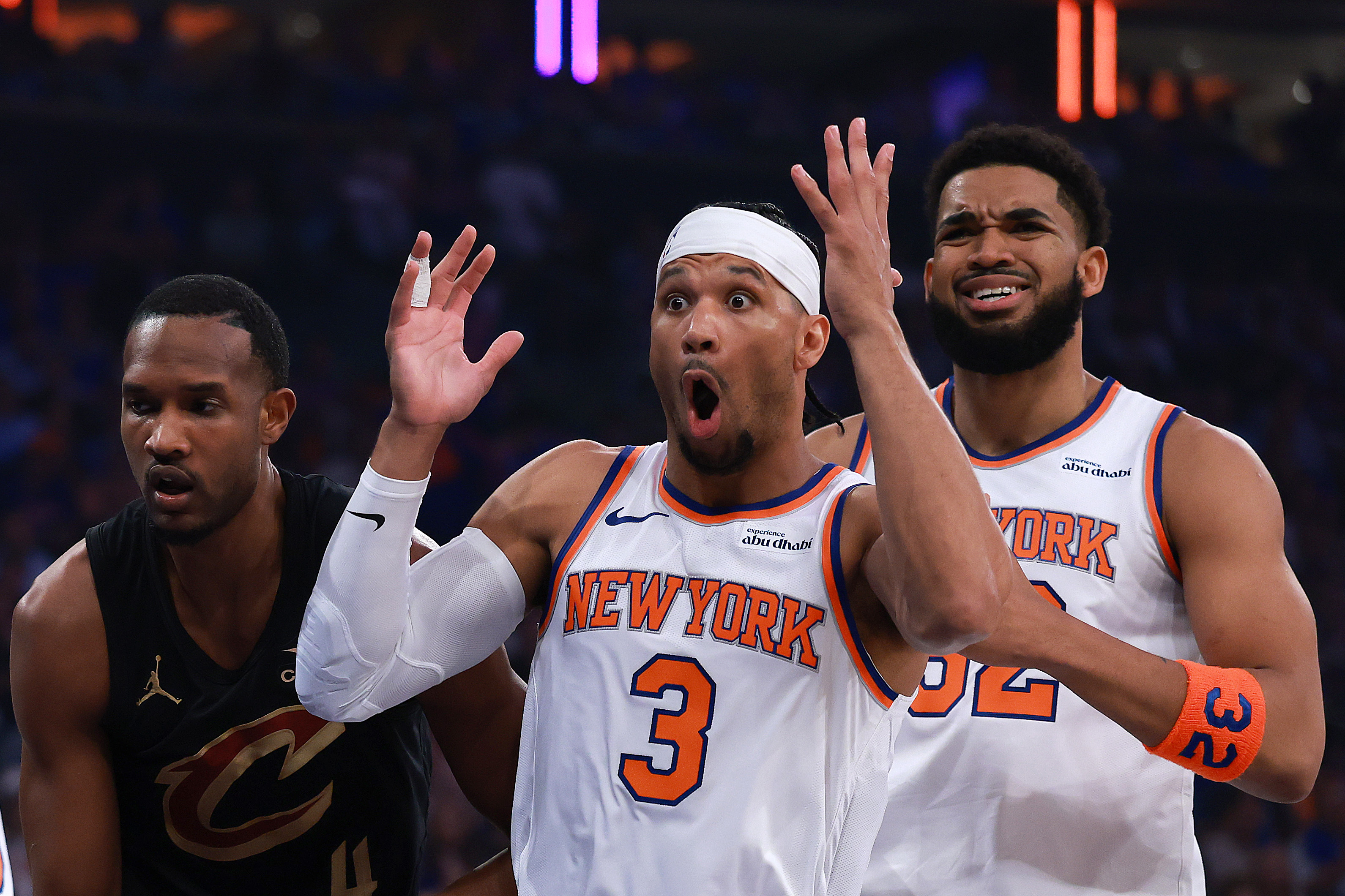 NBA Finals ticket prices: Game 3 continues to drop after Knicks' Josh ...