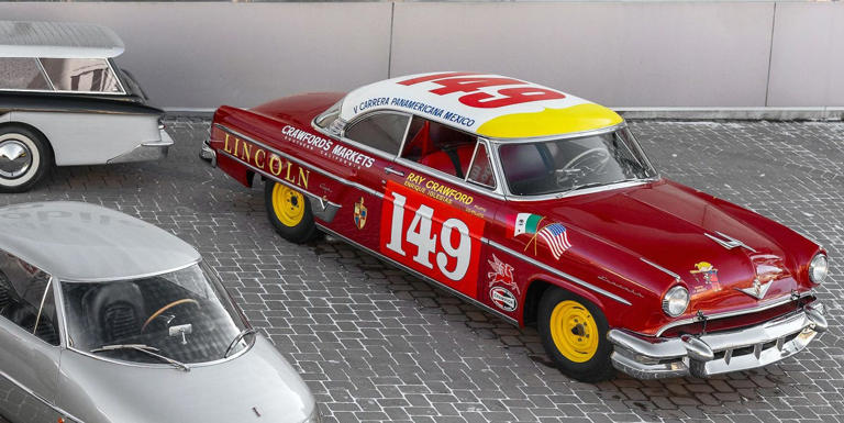 You can try to buy this legendary Lincoln that raced the Carrera ...