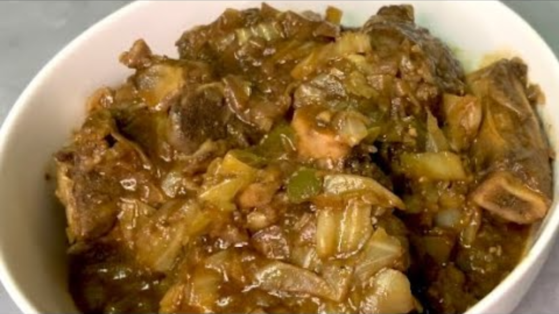 How to make cabbage beef bone stew