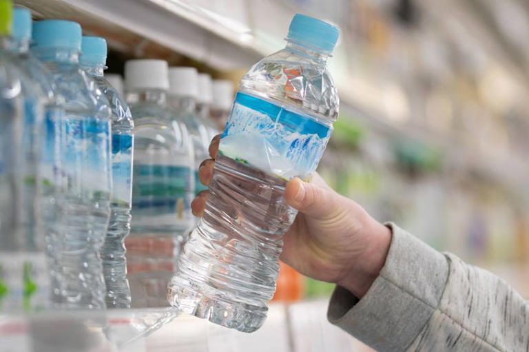 Man shares price of bottled water in Benidorm and it leaves people ...