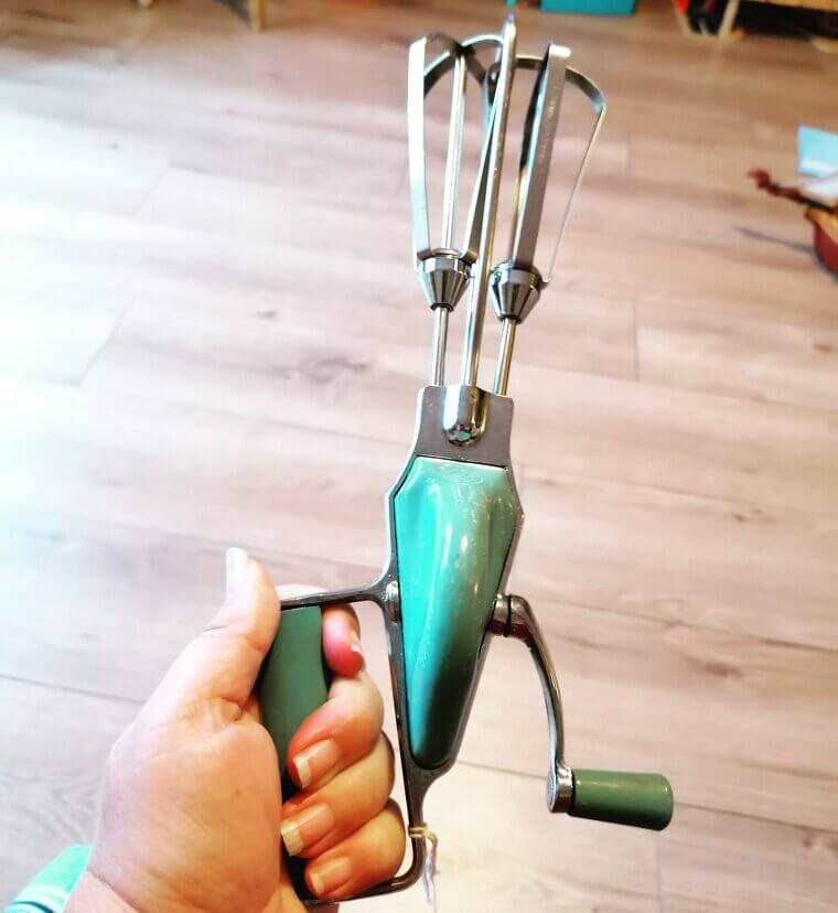Hand-crank tools that still earn a spot on the bench