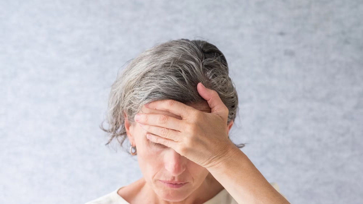 What a top neurologist wants every woman over 40 to check regarding ...