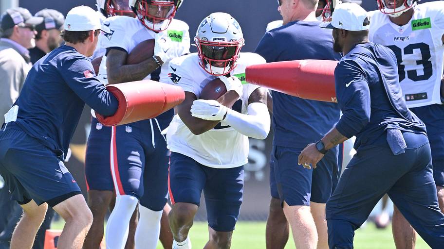 Patriots WR Kayshon Boutte gives honest reaction to trade rumors, AJ Brown