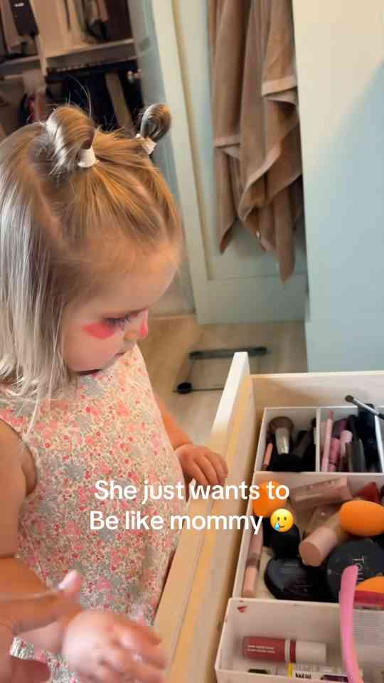 I built my daughter a custom makeup vanity