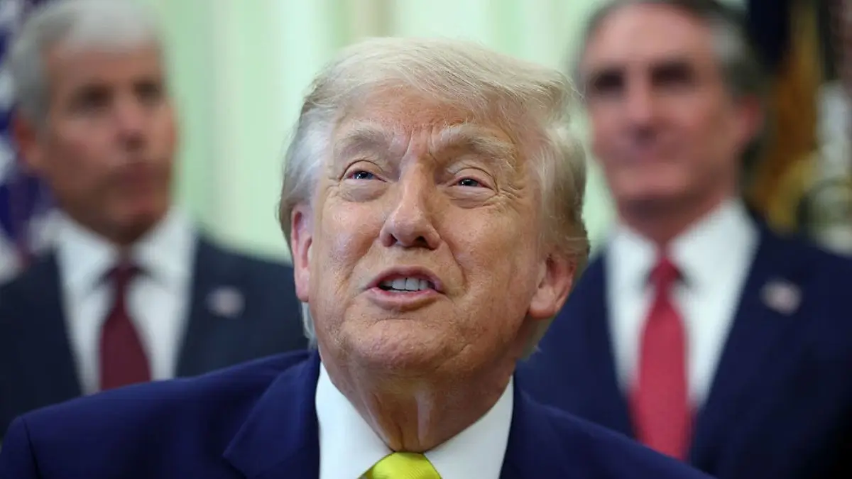 ‘My God, it looks horribly bruised’: Trump’s latest hand photos raise ...