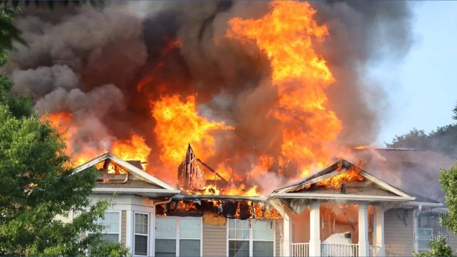 Nearly 60 residents displaced after four-alarm apartment fire in North ...