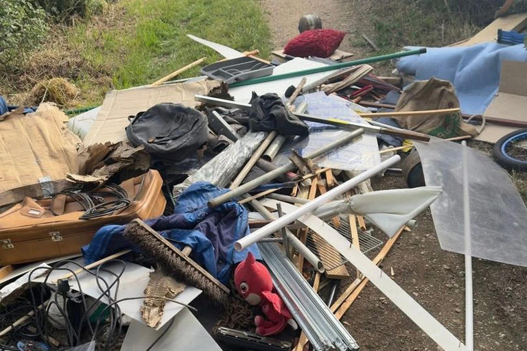Major fly-tip dumped in Cambridgeshire village blocks footpath