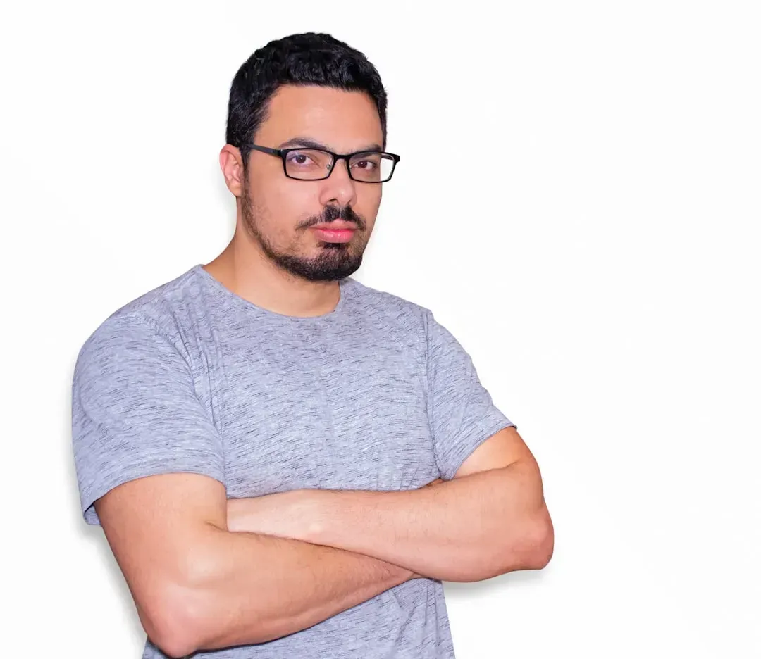 The 6 subtle body language mistakes that instantly make people distrust you