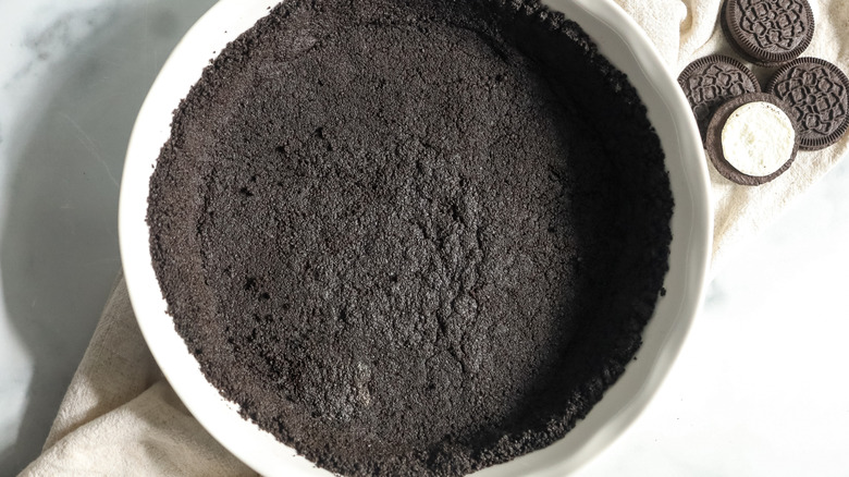 2-ingredient Oreo pie crust recipe