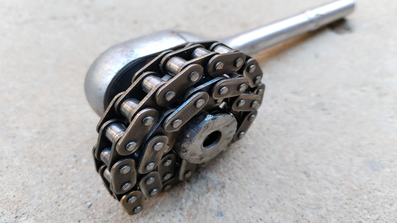 99% of people never knew this motorcycle chain hack